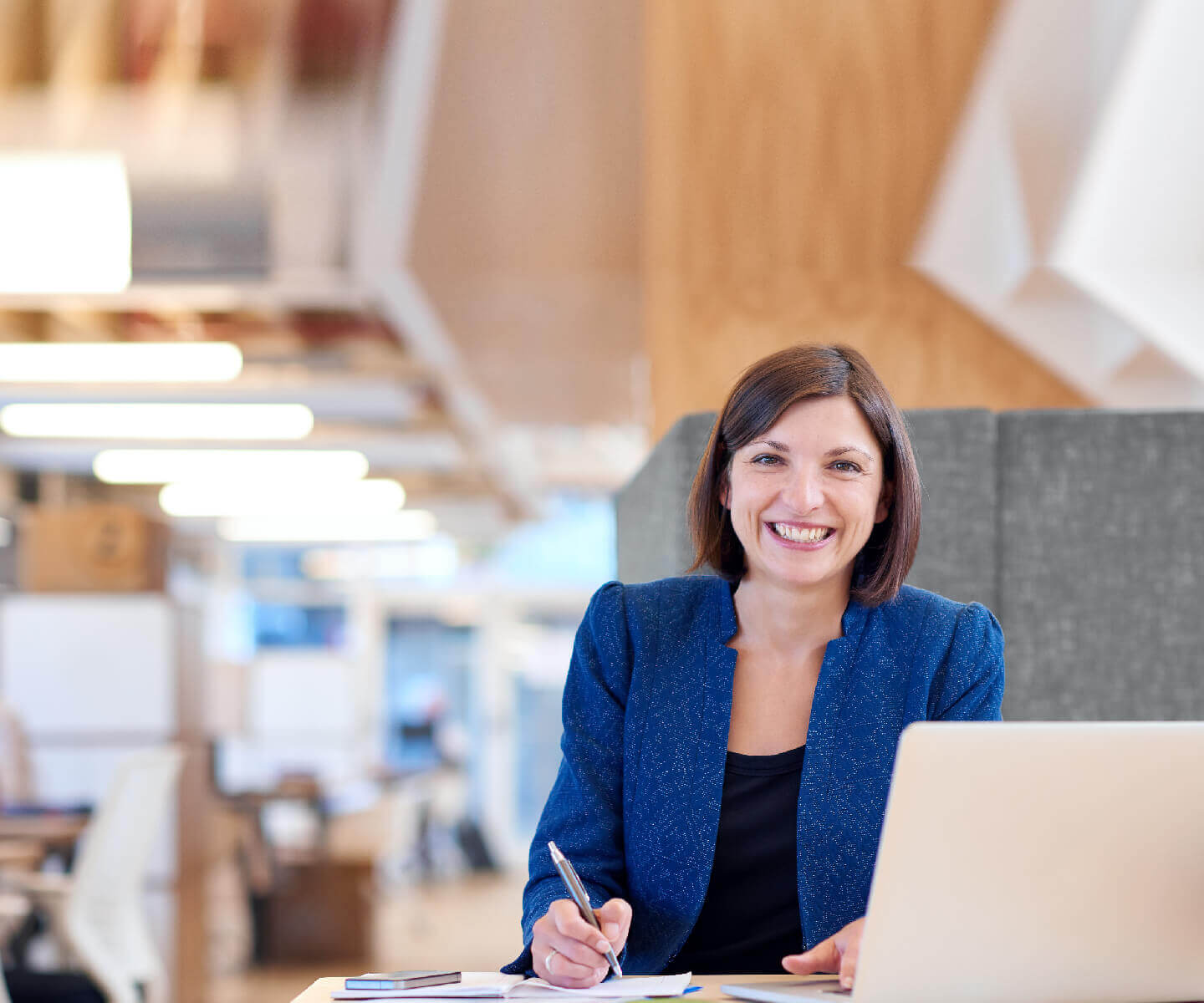 Set Your Receptionist Up for Success - Allied Telecom